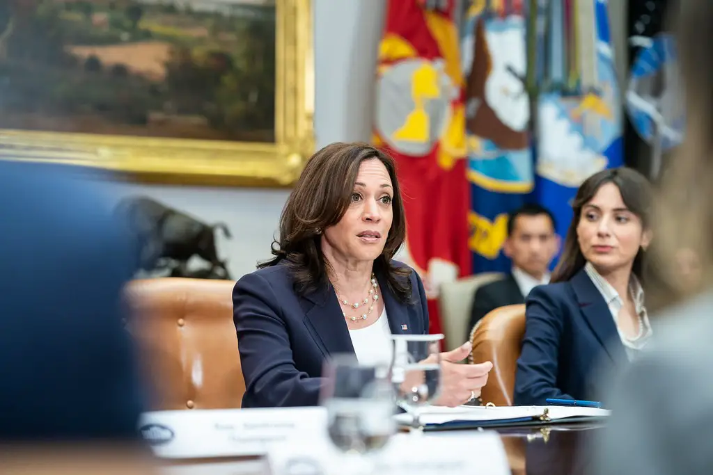 Key Square CEO Scott Bessent Slams Kamala Harris as Economic Illiterate ...